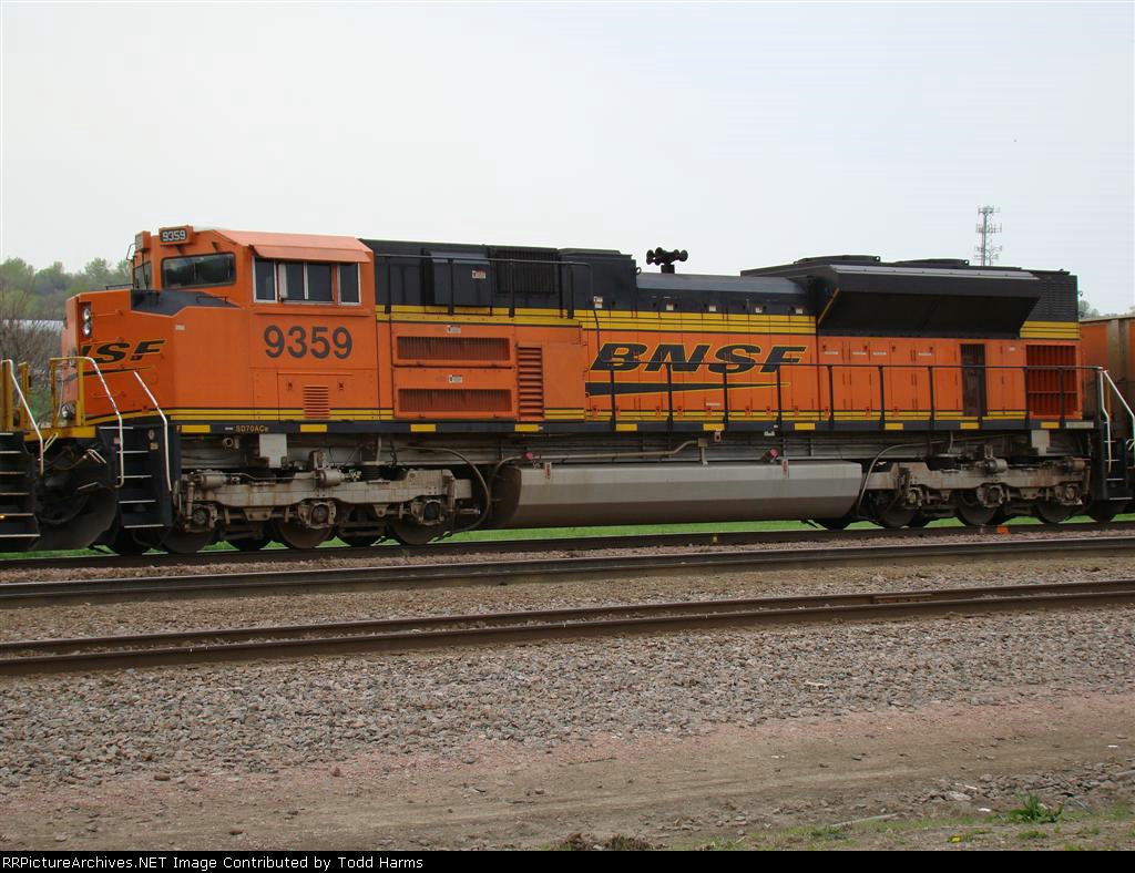BNSF 9359